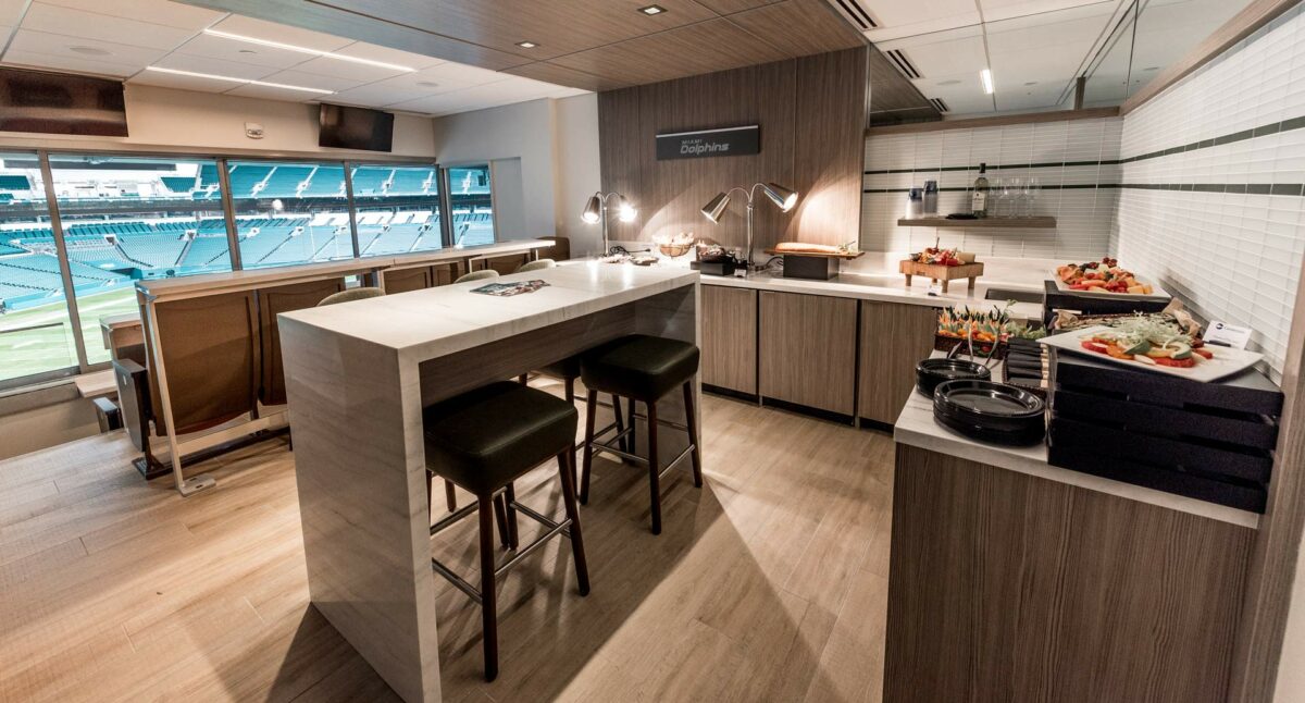 SUITES EXPERIENCE - Hard Rock Stadium