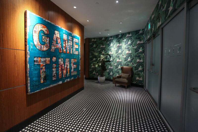 The Nine - Hard Rock Stadium